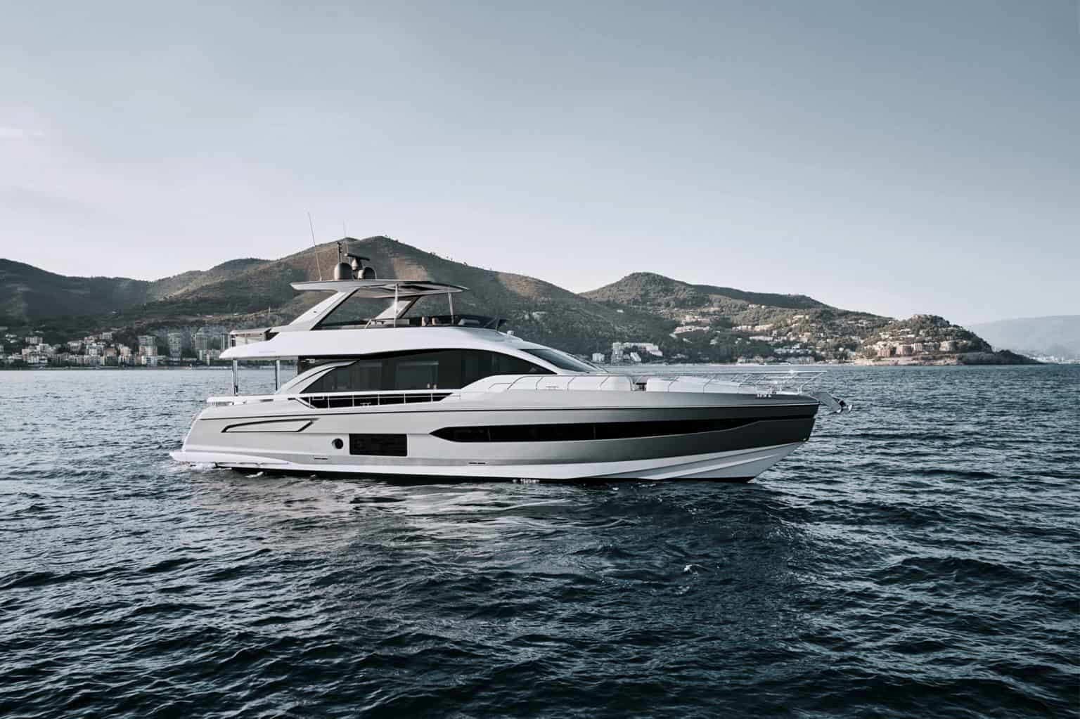 Azimut Fly 78 - flybridge, 78 foot yacht | Azimut Yachts