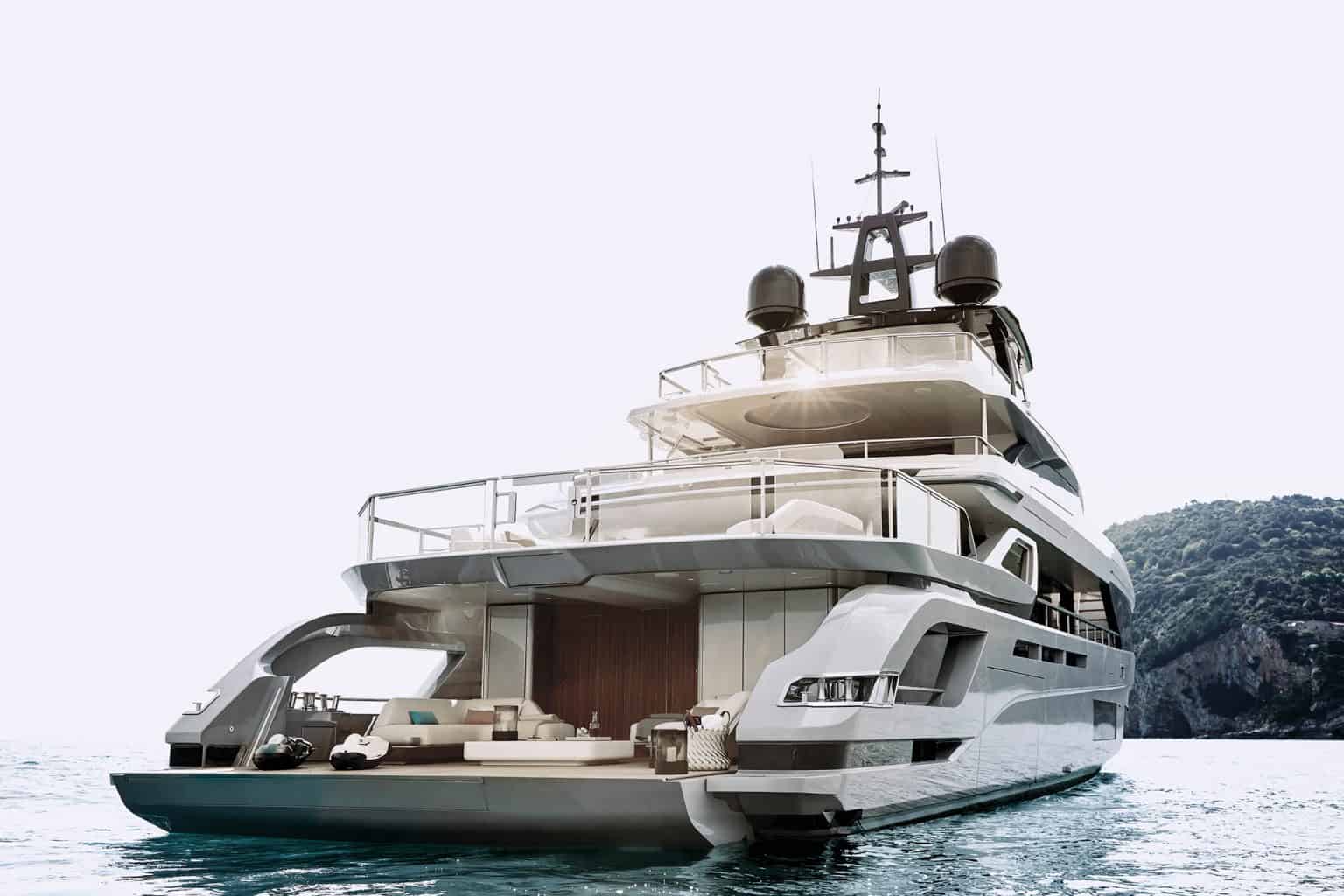 Azimut Grande Trideck - 125 foot yacht | Azimut Yachts