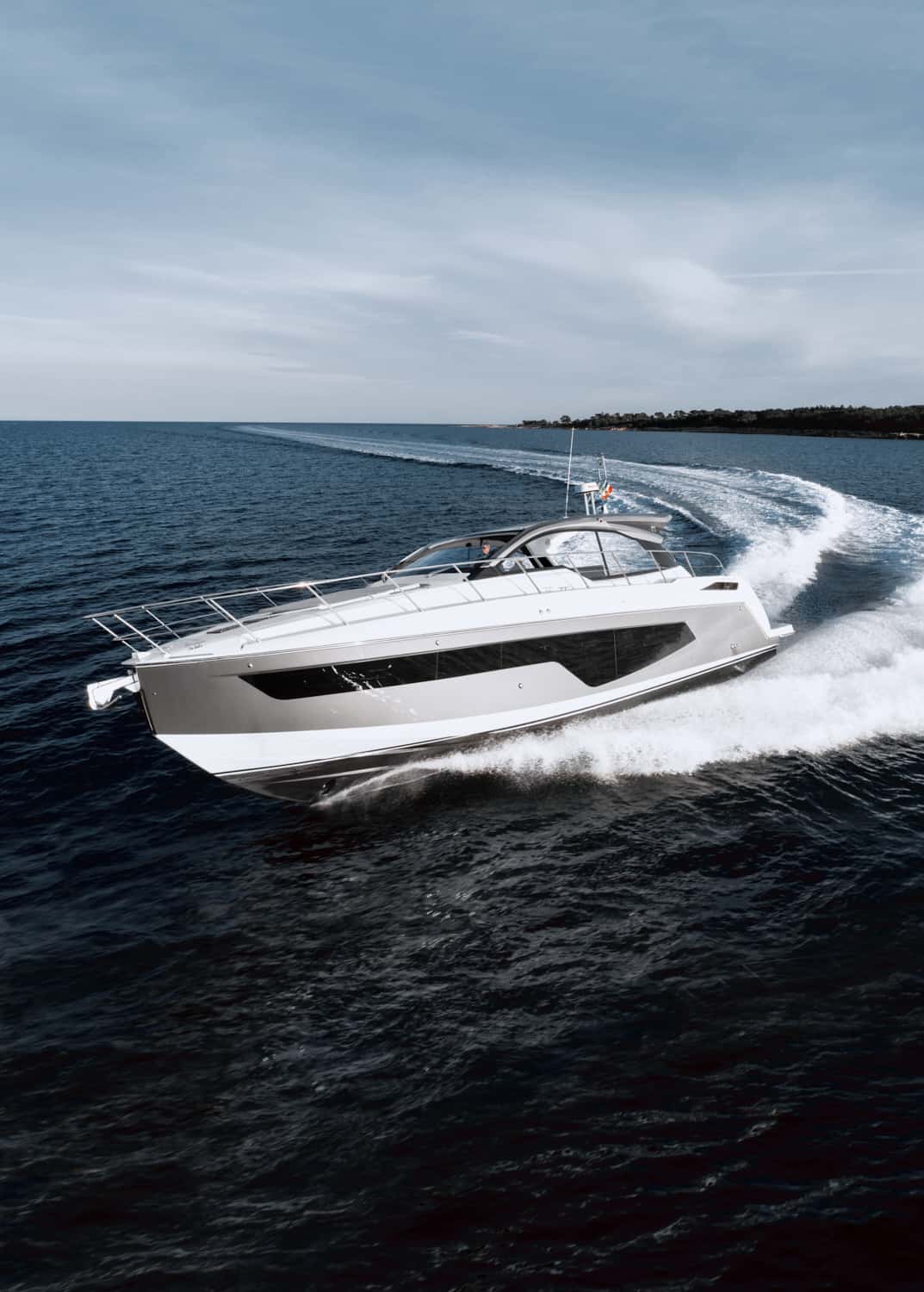 Azimut Atlantis: versatile sports cruiser yacht | Azimut Yachts