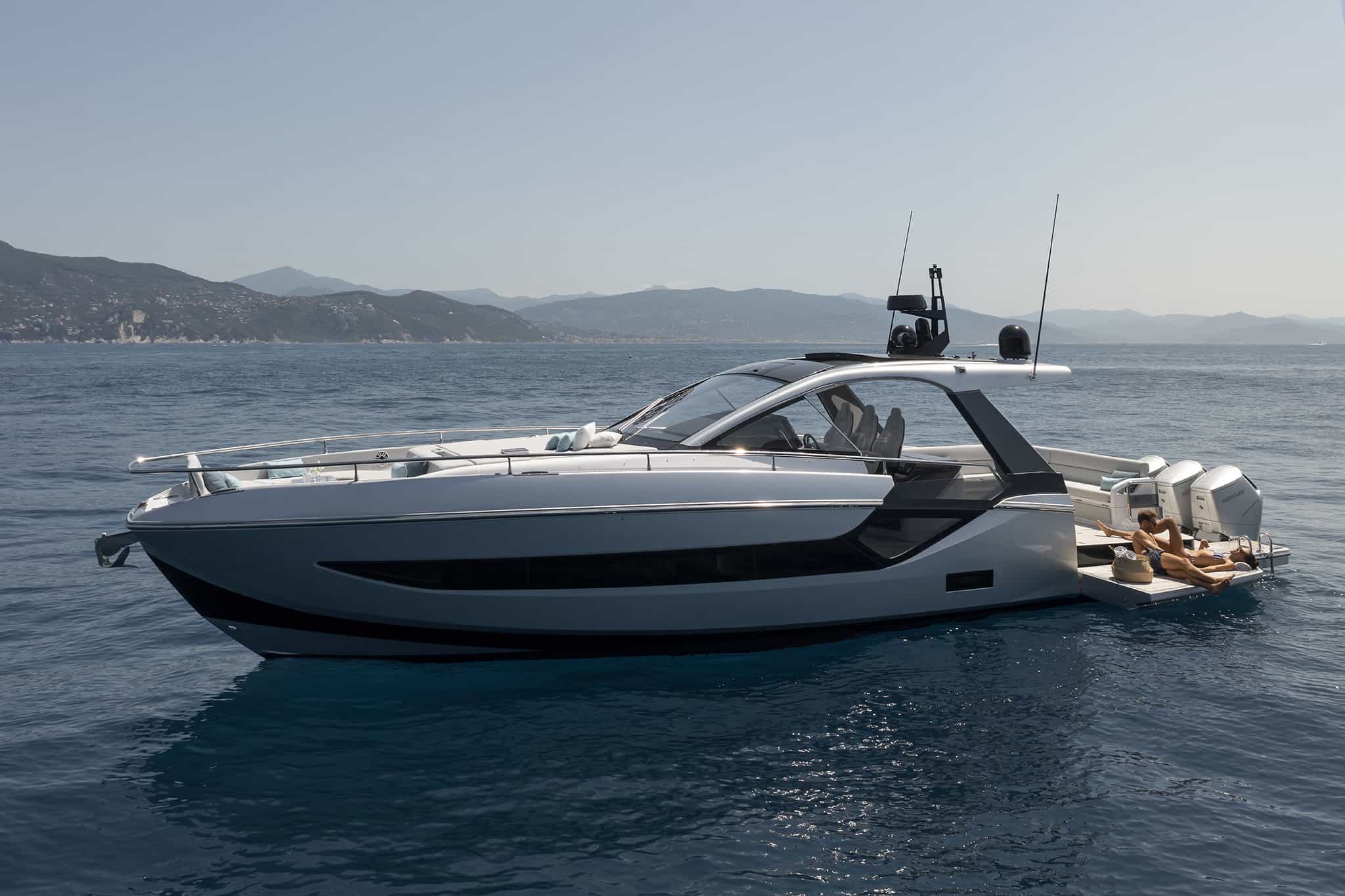 Azimut Verve 48 - 48 foot yacht | Azimut Yachts