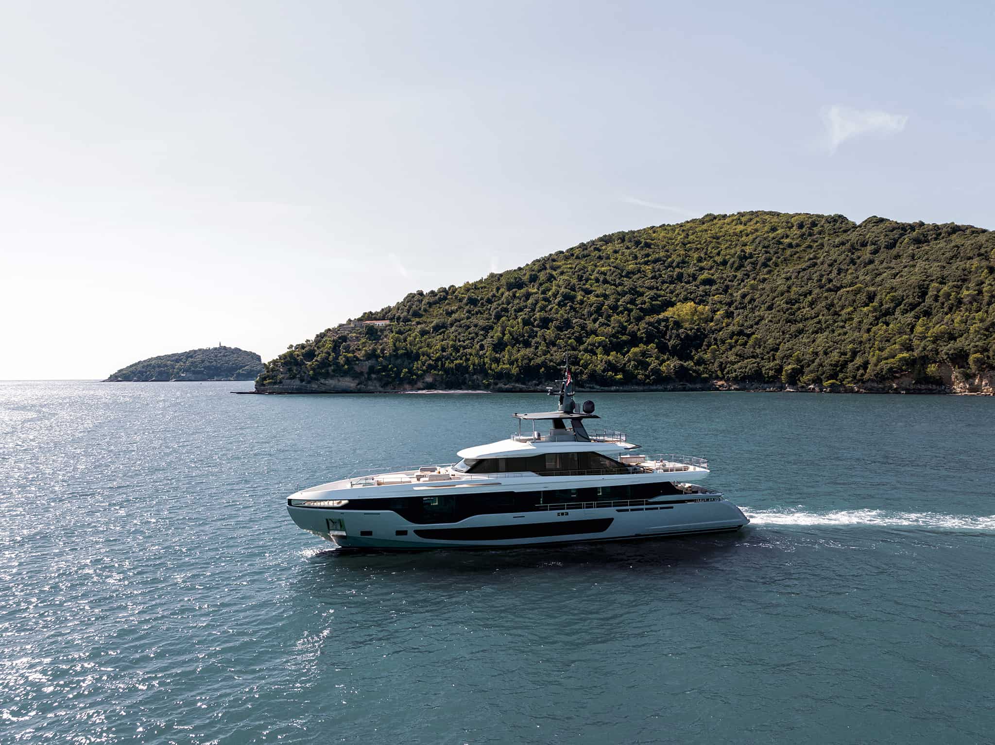 AZIMUT GRANDE 36M WINS FLIBS BEST OF SHOW 2023 | Azimut Yachts